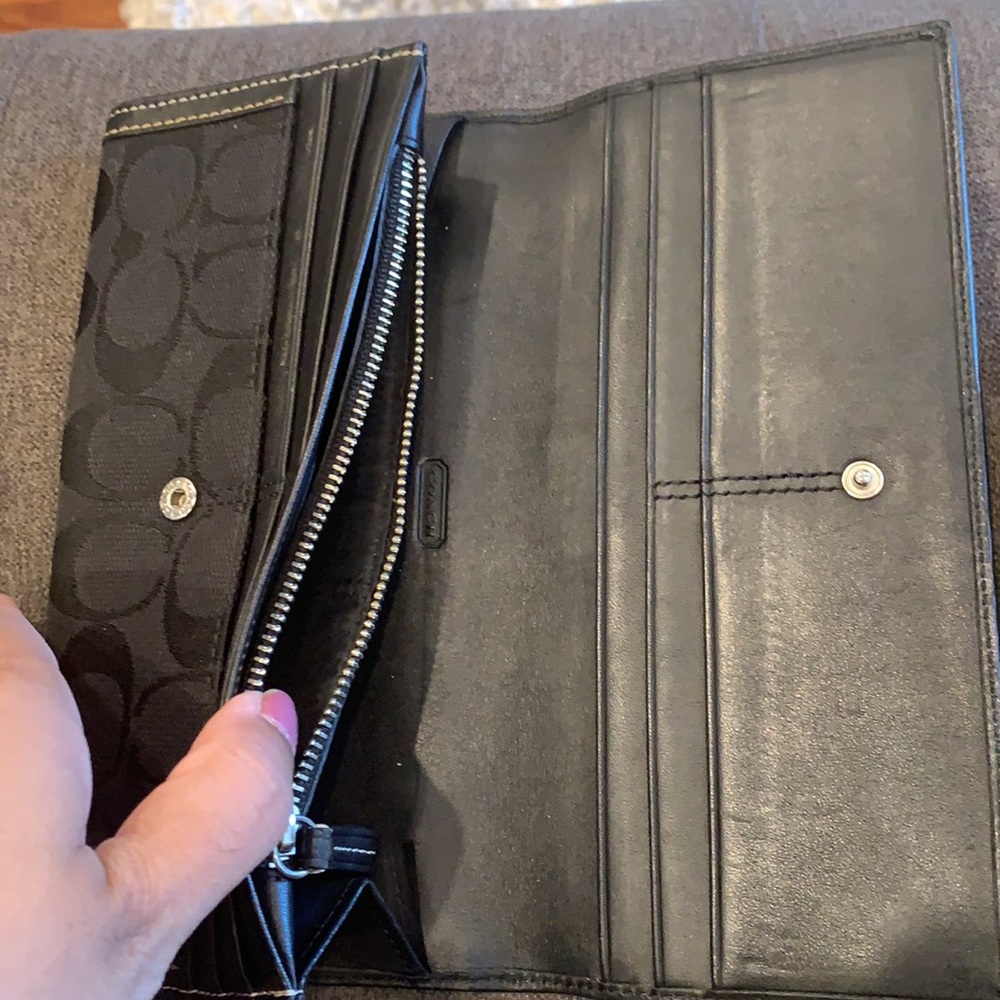 Coach Black Wallet - Gem